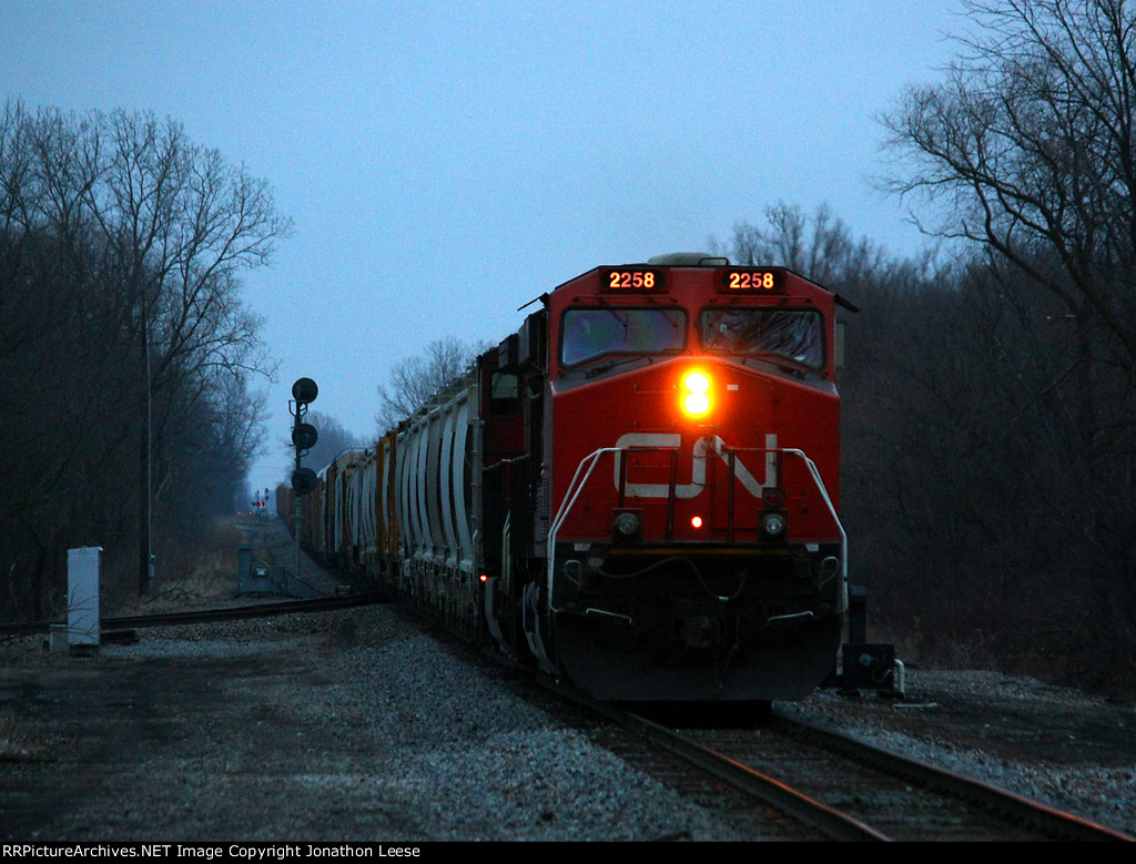 CN 2258 leads 371 off the Holly